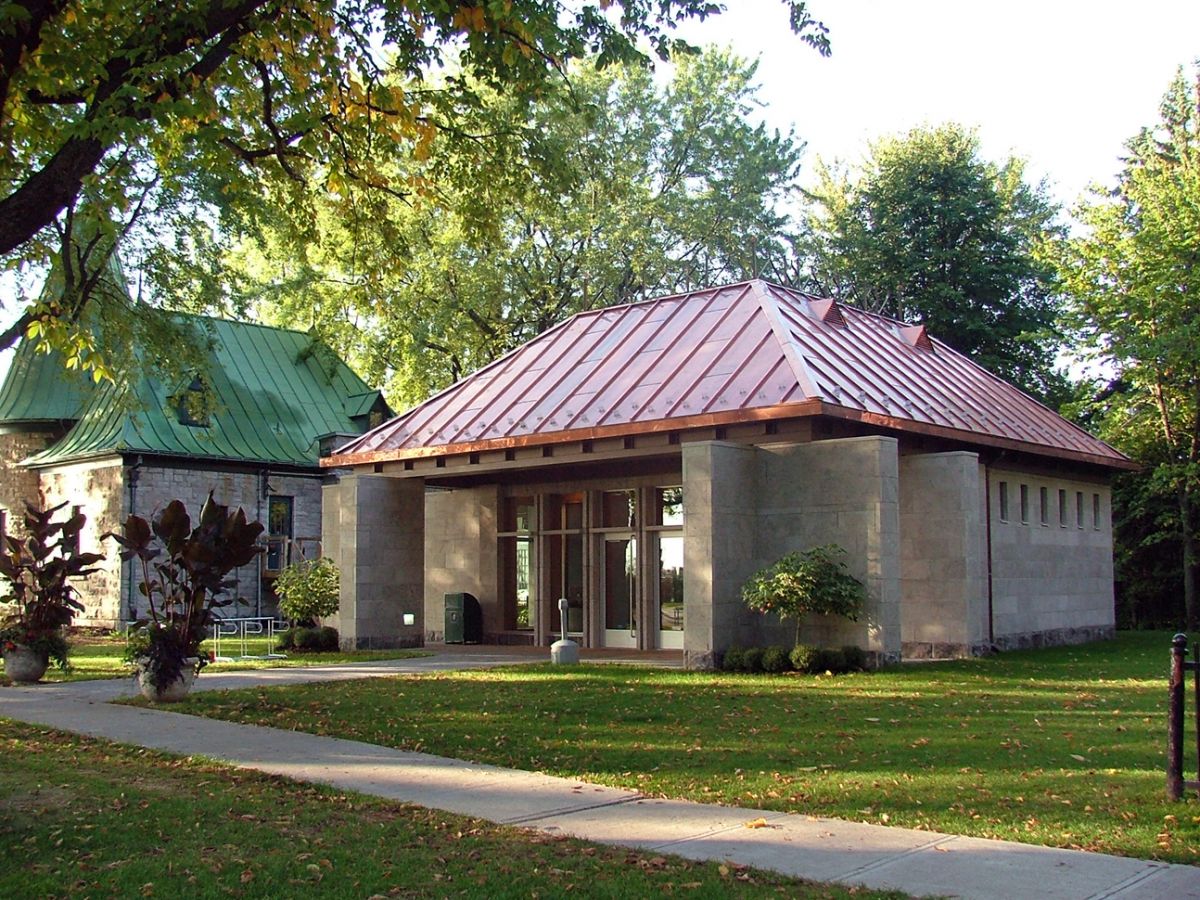 Plains of Abraham Public Building